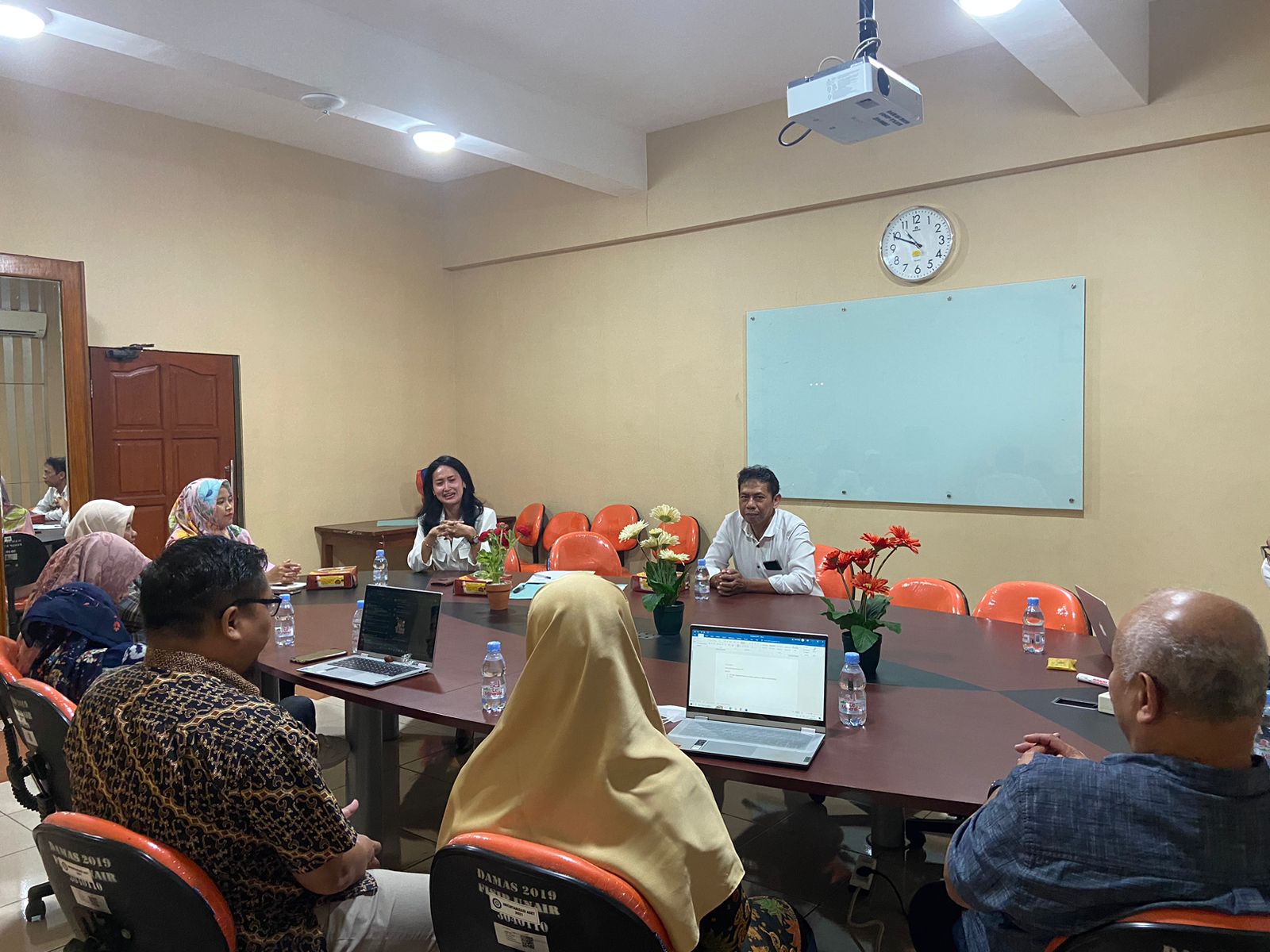 KUNJUNGAN PERPUSTAKAAN UPN VETERAN JAWA TIMUR KE PRODI S1 DAN VOKASI ...